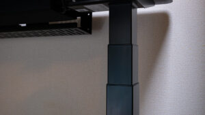 FlexiSpot E7Hをレビュー｜もうケーブルマネージメントで悩まない安定感抜群な電動昇降デスク - USEFUL TIME