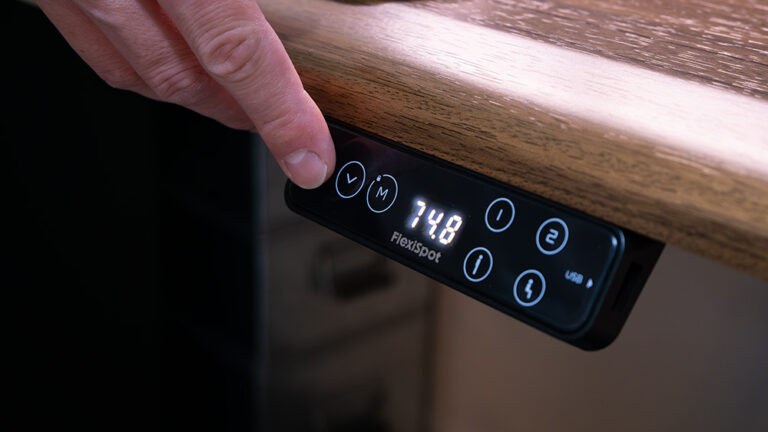 FlexiSpot E7Hをレビュー｜もうケーブルマネージメントで悩まない安定感抜群な電動昇降デスク - USEFUL TIME